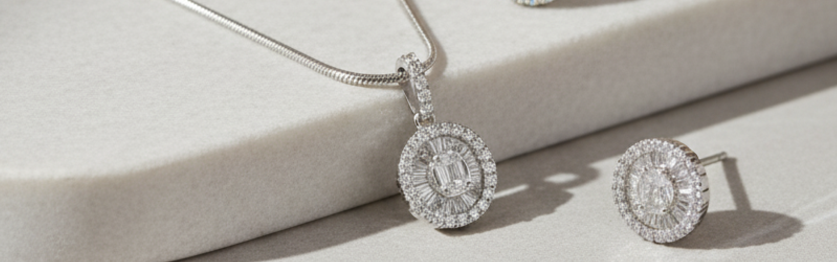 Necklace – Gussy Store india